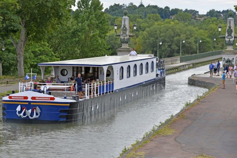 European Waterways ‘Springs’ Into 2017 With Barge Specials - TravelPress