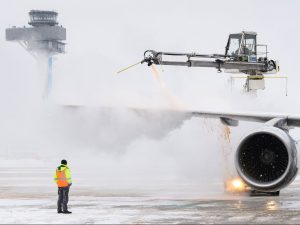 Air Canada's new De-Ice technology will prevent significant delays ...