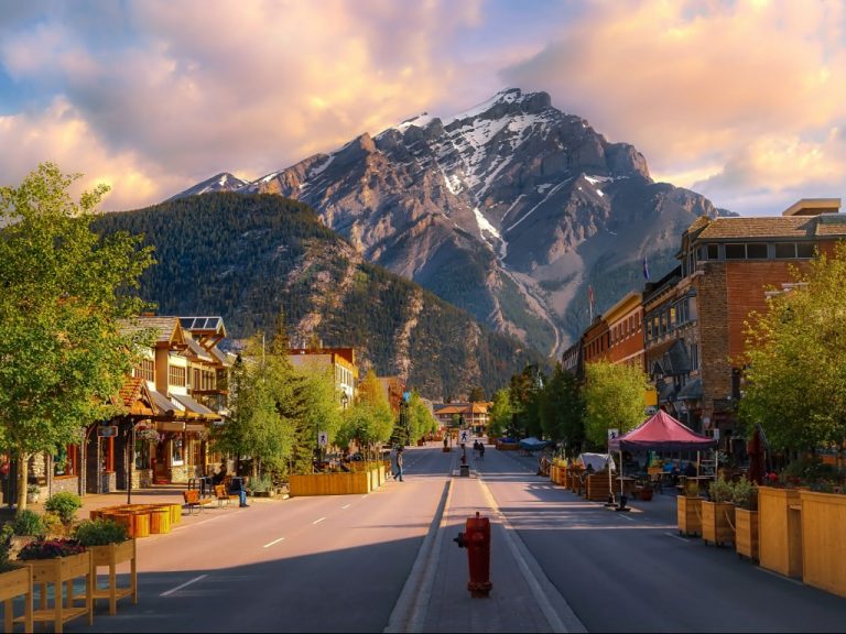 Fresh Tracks Canada Unveils New 2026 Train Journeys - TravelPress