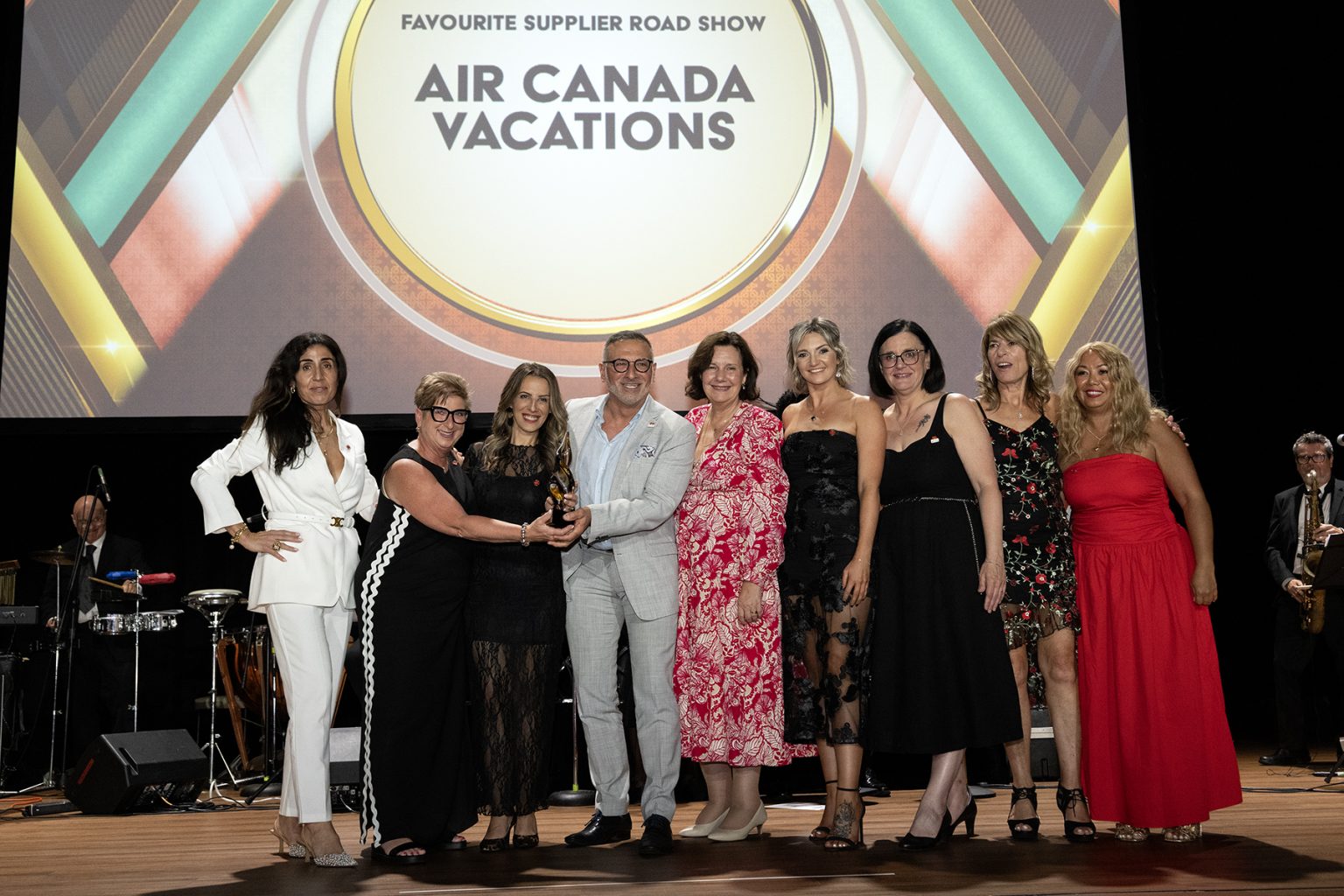 Celebrating the favourites of the Canadian travel industry at Agents ...